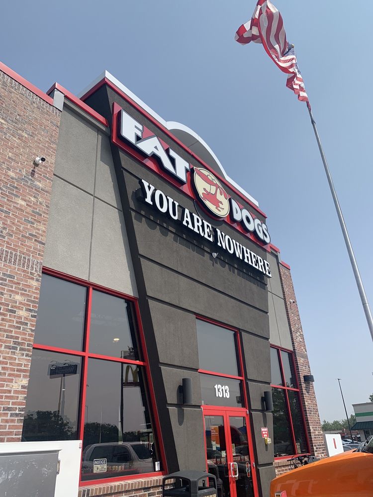 FAT DOGS - Updated January 2026 - 21 Photos & 15 Reviews - 102 Holiday ...