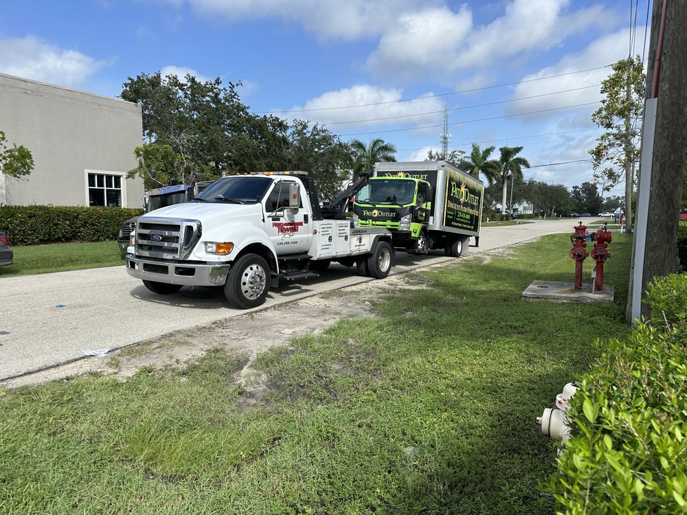 FIRST RESPONSE TOWING - Updated May 2024 - Request a Quote - Bonita ...