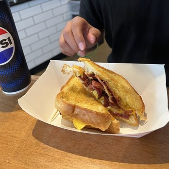 SMASH’D BURGER BAR - Updated June 2025 - 178 Photos & 126 Reviews - 10 ...