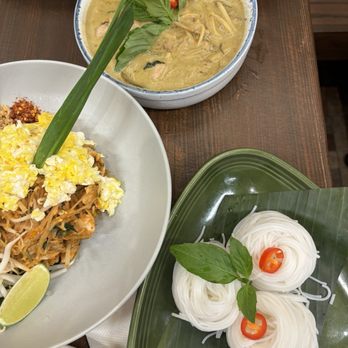 PRANAKHON THAI RESTAURANT - Updated June 2024 - 1677 Photos & 434 ...
