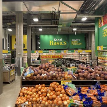 FOOD BASICS - Updated December 2025 - 25 Photos - 22 Poyntz Avenue ...
