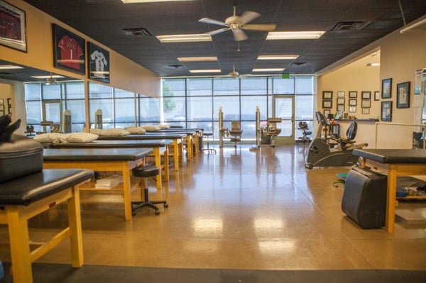 FOOTHILLS SPORTS MEDICINE PHYSICAL THERAPY - Updated January 2026 - 12 ...