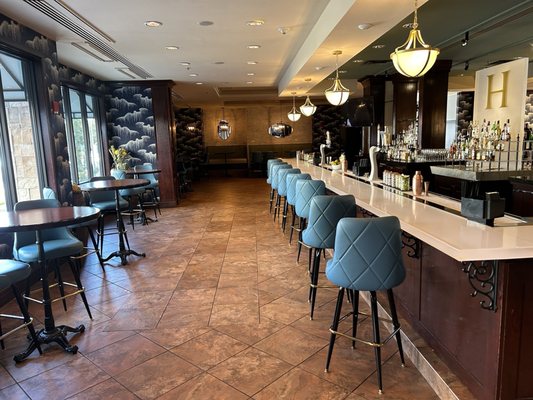 THE HENLEY KITCHEN & BAR - Updated December 2025 - 35 Photos & 18 ...