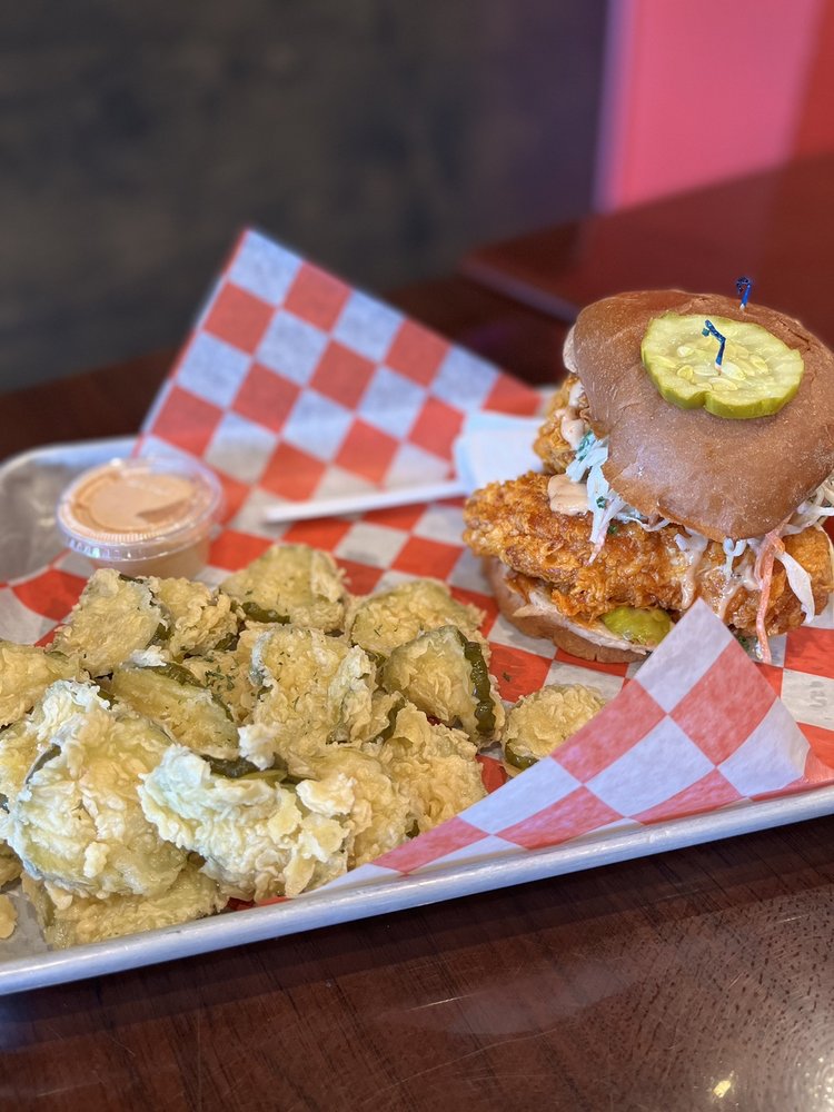 UNDERDOG HOT CHICKEN - Updated October 2024 - 294 Photos & 238 Reviews ...