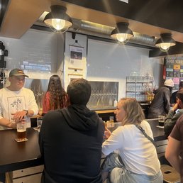 TOPA TOPA BREWING COMPANY - Updated July 2025 - 294 Photos & 239 ...