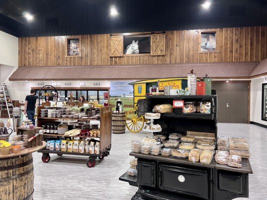 LAPP VALLEY FARM CREAMERY AND CAFE - 4040 Old Philadelphia Pike ...