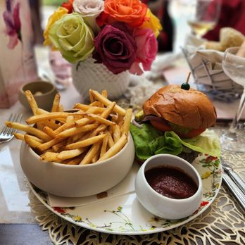 BLOOM & BEE - Updated June 2024 - 1555 Photos & 474 Reviews - 1600 W ...