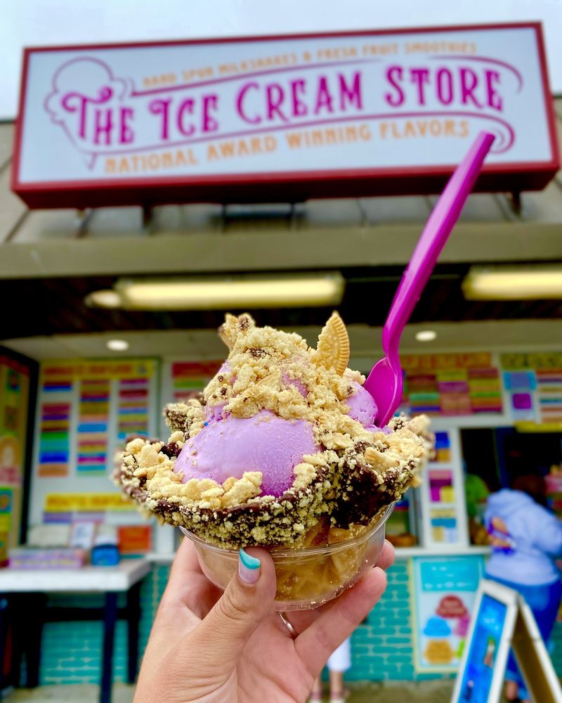 THE ICE CREAM STORE - Updated July 2024 - 221 Photos & 236 Reviews - 6 ...