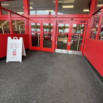 TARGET - Updated October 2025 - 76 Photos & 18 Reviews - 7311 Jefferson ...