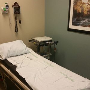 PARKTREE COMMUNITY HEALTH CENTER - Updated May 2025 - 22 Reviews - 1556 ...