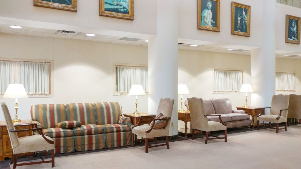 THE RILEY CENTER - Updated June 2024 - 21 Photos - 1701 West Boyce Ave ...