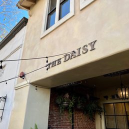 THE DAISY RESTAURANT - Updated May 2025 - 291 Photos & 243 Reviews ...