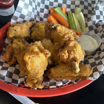 HOPS & DOUGH TAPROOM - Updated December 2025 - 33 Photos & 27 Reviews ...