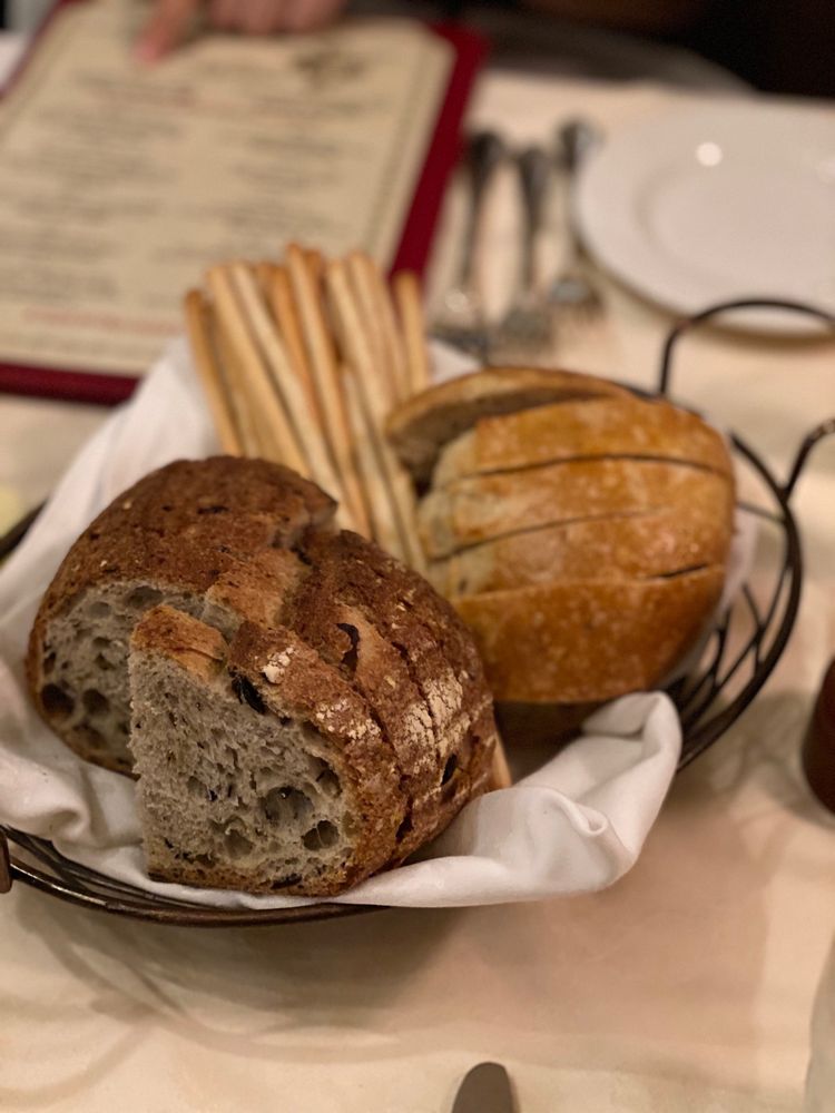 MAMA DELLA’S RISTORANTE - Updated January 2025 - 491 Photos & 333 ...