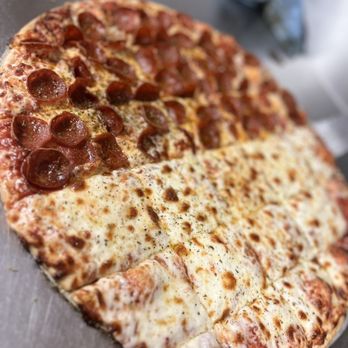 PJ S PIZZA Updated February 2025 14 Reviews 3266 S High St Columbus Ohio Pizza Restaurant Reviews Phone Number Yelp