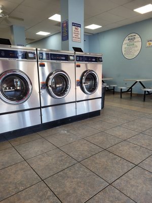 LOCAL LAUNDRY - Updated November 2025 - 39 Photos & 35 Reviews - 4137 N ...