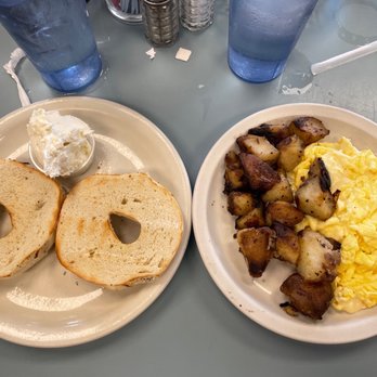 BAGELICIOUS - Updated October 2025 - 123 Photos & 281 Reviews - 1255 ...