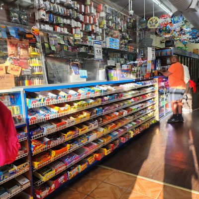 RED ARROW VAPE & E-SMOKE SHOP - Updated December 2025 - 61-23 ...