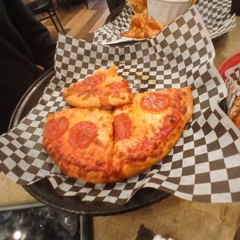 MAIN ST PIZZA COMPANY - Updated June 2024 - 284 Photos & 272 Reviews ...