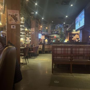 JACK FLAT BBQ - Updated December 2024 - 63 Photos & 15 Reviews - 520 Prom. Du Centropolis, Laval ...