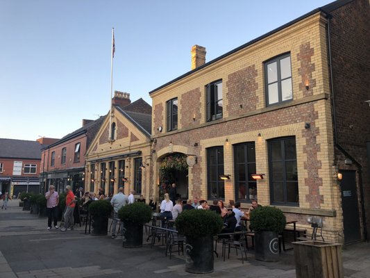 THE CON CLUB - Updated September 2025 - 10 Photos - 48 Greenwood Street ...