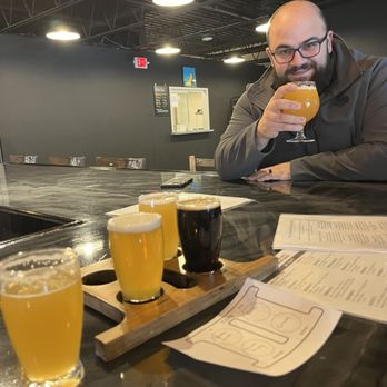 TWO WEEKS NOTICE BREWING - Updated August 2025 - 60 Photos & 22 Reviews ...