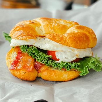 SUTTON’S DELI - Updated December 2025 - 56 Photos & 88 Reviews - 140 N ...