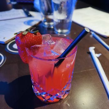 PUTTSHACK - ADDISON - Updated September 2024 - 240 Photos & 120 Reviews ...