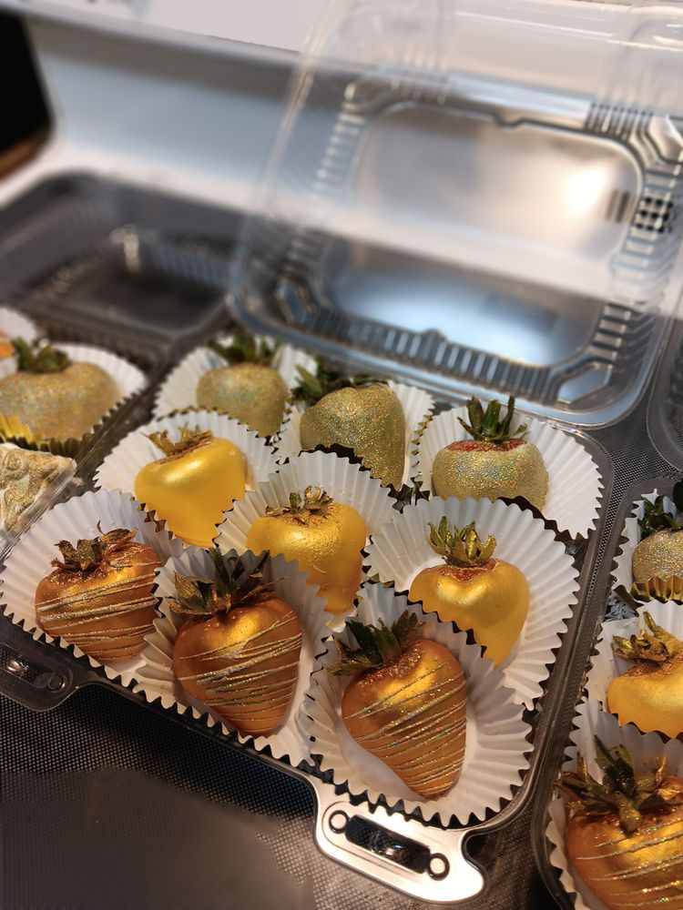 RM CAKES AND PHOTOGRAPHY - Updated July 2025 - 10 Photos - Parkersburg ...