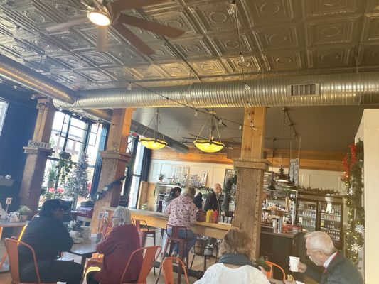 CURTSY’S CAFÉ & BURGER BAR - Updated May 2025 - 2 N Main St ...