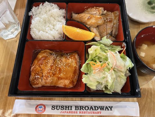 SUSHI BROADWAY - Updated June 2025 - 90 Photos & 33 Reviews - 2549 ...