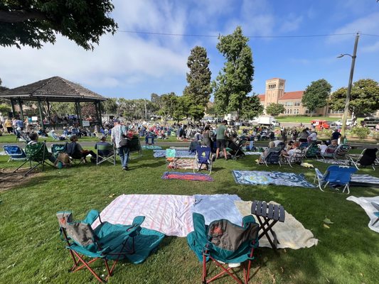 LIBRARY PARK - Updated October 2025 - 60 Photos - Main St & Mariposa ...