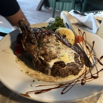 STONE BAR INN - Updated January 2026 - 230 Photos & 194 Reviews - 6180 ...