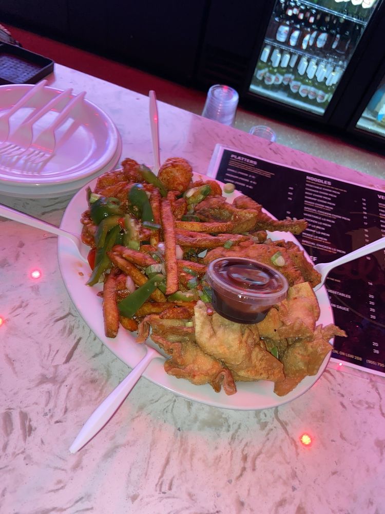 CALYPSO HUT - Updated June 2025 - 39 Photos & 15 Reviews - 263 Queen ...