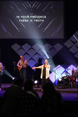 LIFEBRIDGE CHRISTIAN CHURCH - Updated October 2025 - 18 Photos - 10345 ...