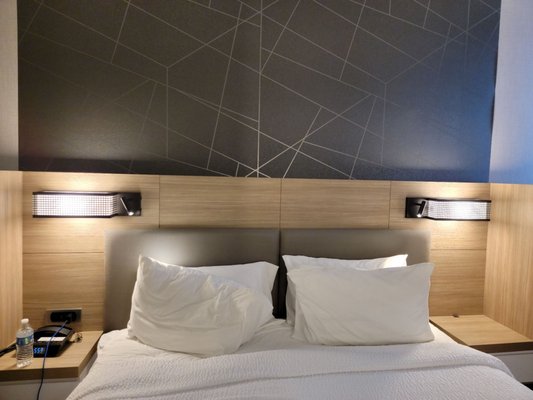 SPRINGHILL SUITES BY MARRIOTT ALBUQUERQUE NORTH/JOURNAL CENTER - 55 ...