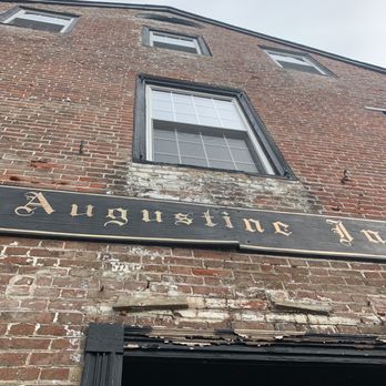 AUGUSTINE INN - Updated February 2025 - 41 Photos & 46 Reviews - 1919 ...