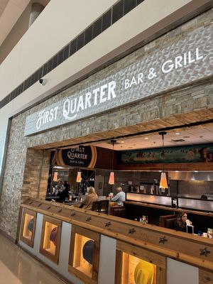FIRST QUARTER BAR & GRILL - Updated January 2026 - 24 Photos & 50 ...