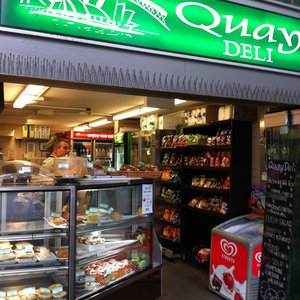 RAINERI’S CONTINENTAL DELICATESSEN - Updated June 2025 - 97 Great North ...