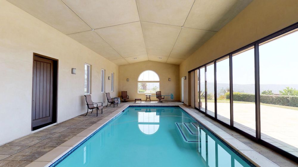 TWIN MOONS - Updated January 2026 - 56 Photos - 17006 New Pine Dr ...