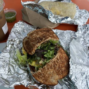 FLAKE - Updated July 2025 - 1026 Photos & 1330 Reviews - 513 Rose Ave ...