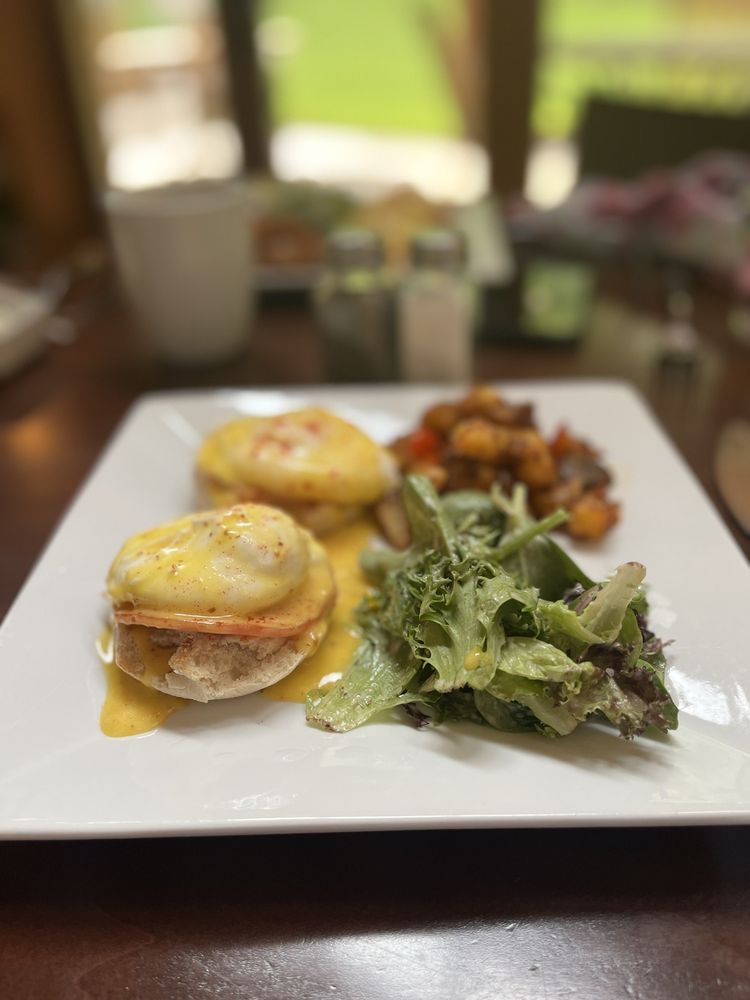 MAKANDA INN - Updated July 2025 - 49 Photos & 17 Reviews - 855 Old ...