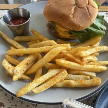 DAILY GATHER - Updated July 2025 - 1093 Photos & 693 Reviews - 800 ...