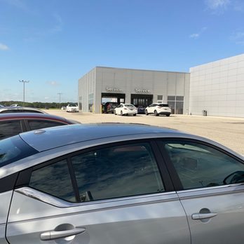 MITCHELL NISSAN - Updated December 2025 - 21 Reviews - 1640 E Park Ave ...