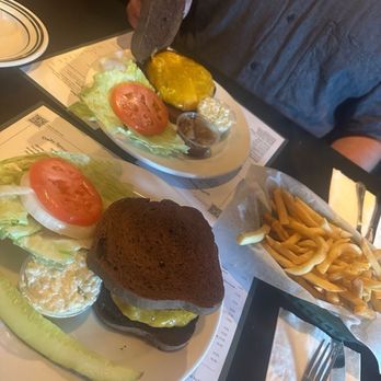 HACKNEY’S ON HARMS - Updated June 2025 - 211 Photos & 307 Reviews ...