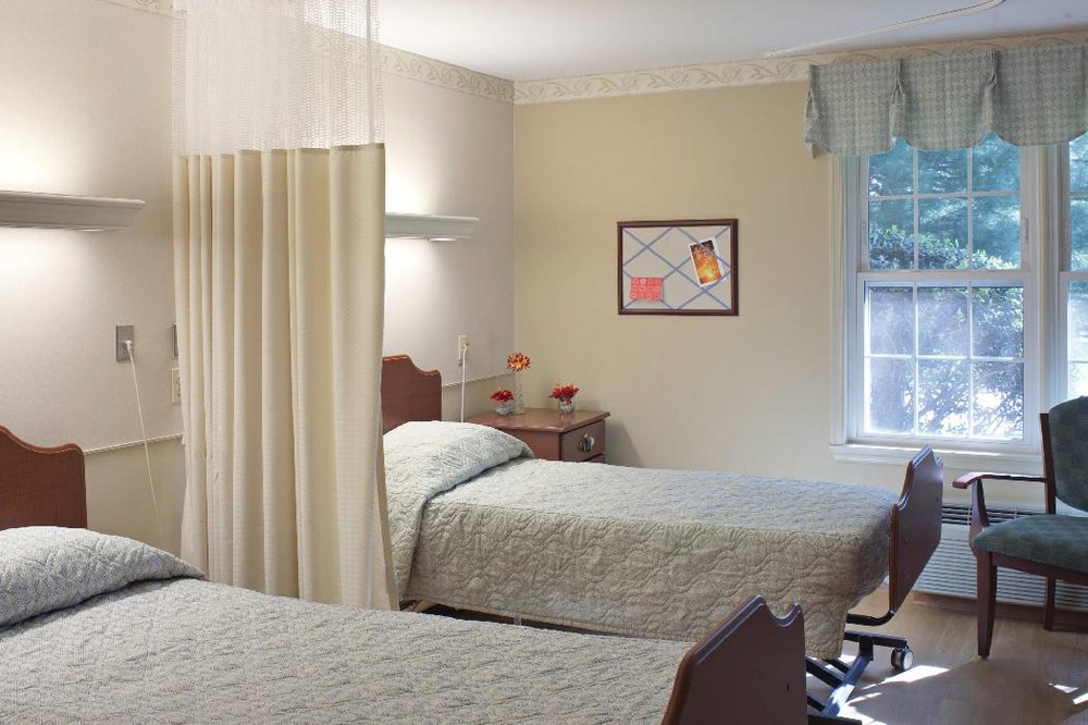 LONG GREEN CENTER - Updated January 2026 - 11 Photos - 115 E Melrose ...