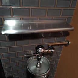 GUS’ SNUG - Updated April 2025 - 65 Photos & 67 Reviews - 38 S Main St ...