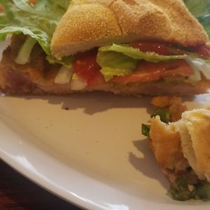 THE LUCKY PIG PUB & GRILL - 31 Photos & 36 Reviews - 113 W Walnut St ...