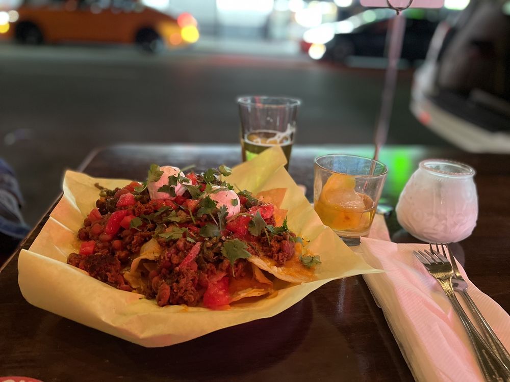 R BAR - Updated February 2025 - 330 Photos & 695 Reviews - 3331 W 8th ...