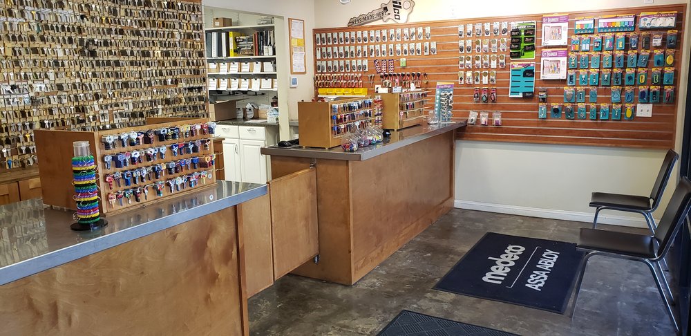 SANDERS LOCK & KEY - Updated August 2025 - 138 Reviews - 344 W Arrow ...